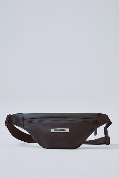 FOG Essentials (ｴｯｾﾝｼｬﾙｽﾞ) / Waterproof Sling Bag -BLACK | disarm | no ...